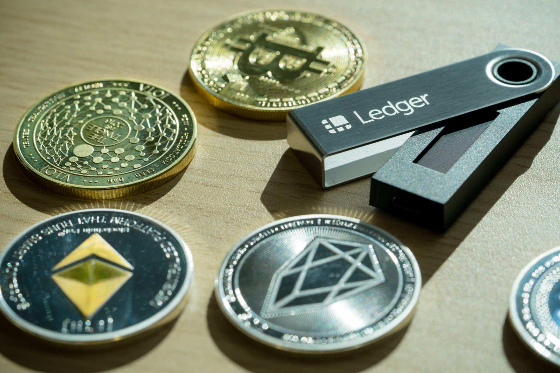 Ledger gaat crypto-betalingen accepteren - Newsbit